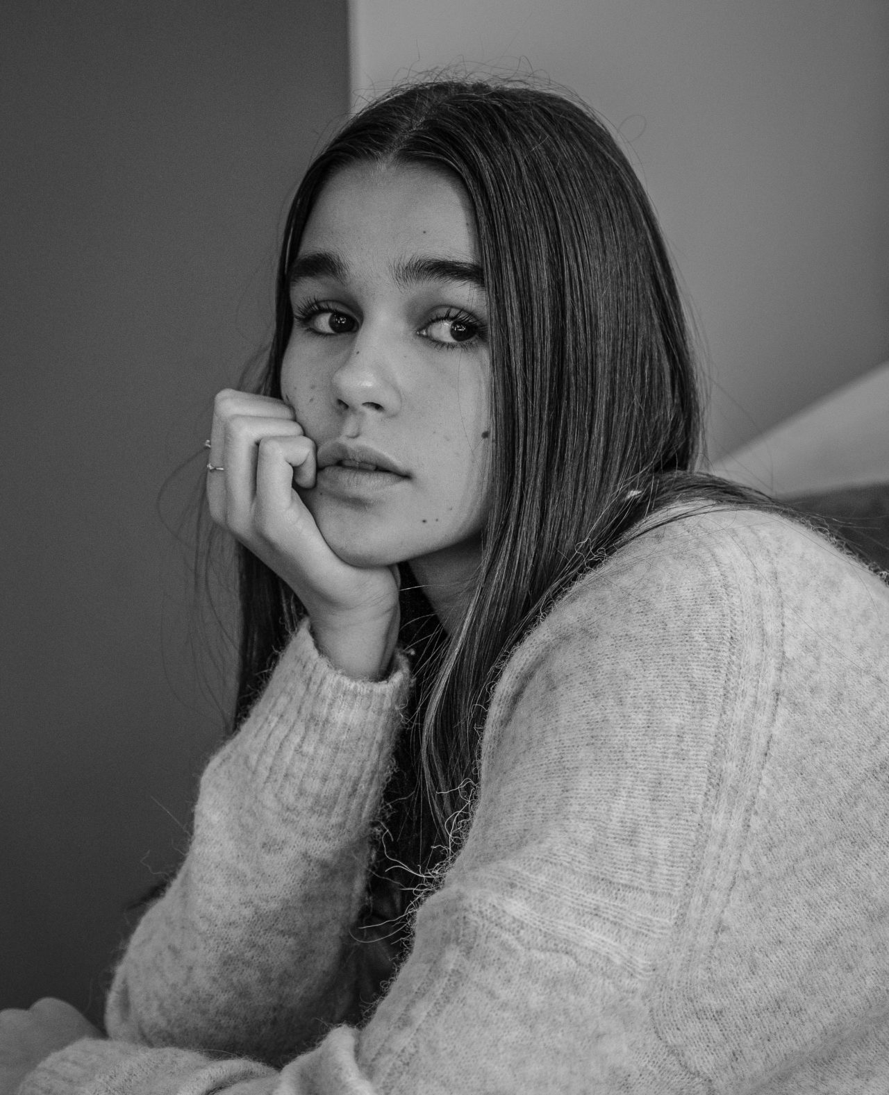 Teen Model portfolio shoot, by - Mandy Millard Photography